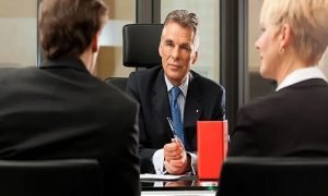 Conoce cuáles son las funciones que desarrolla un representante legal ...